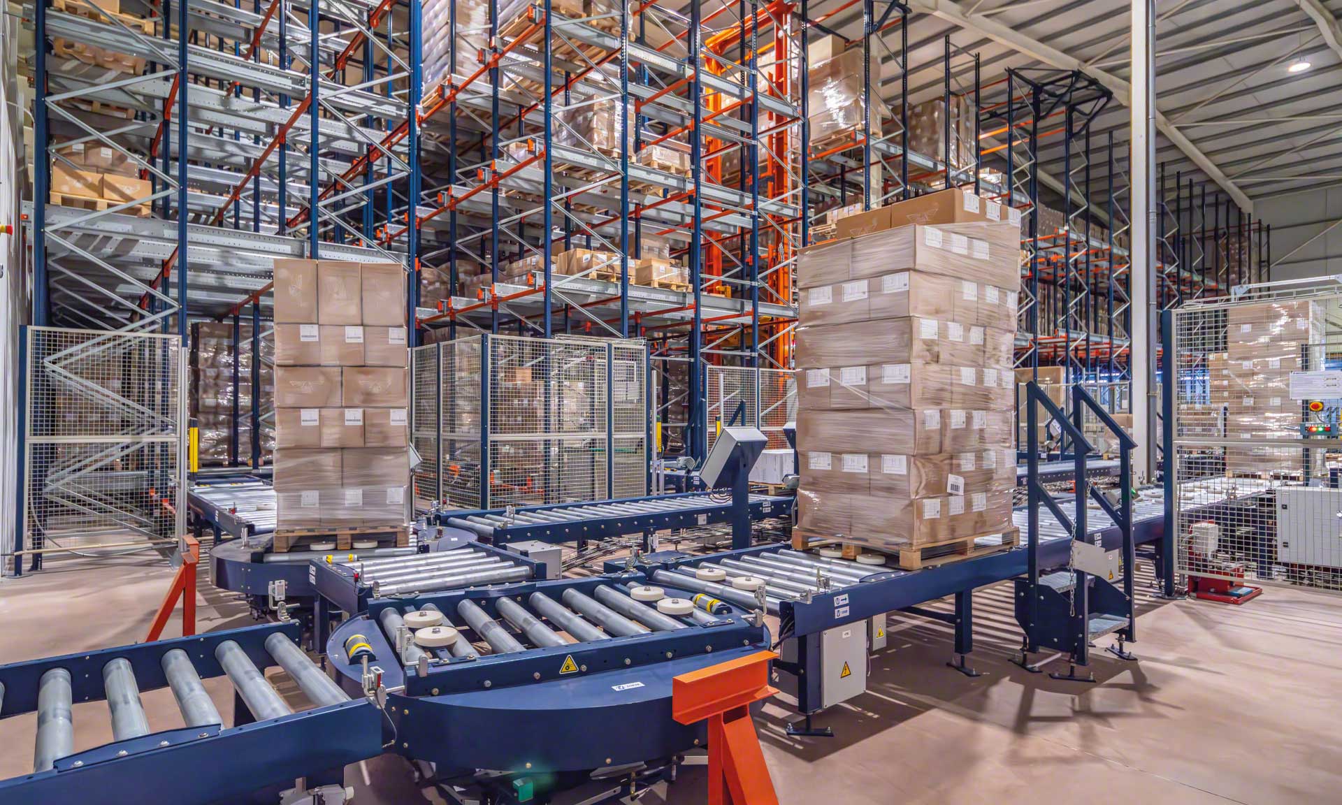 ADA automatiza su fábrica de material médico - Mecalux.com.ar